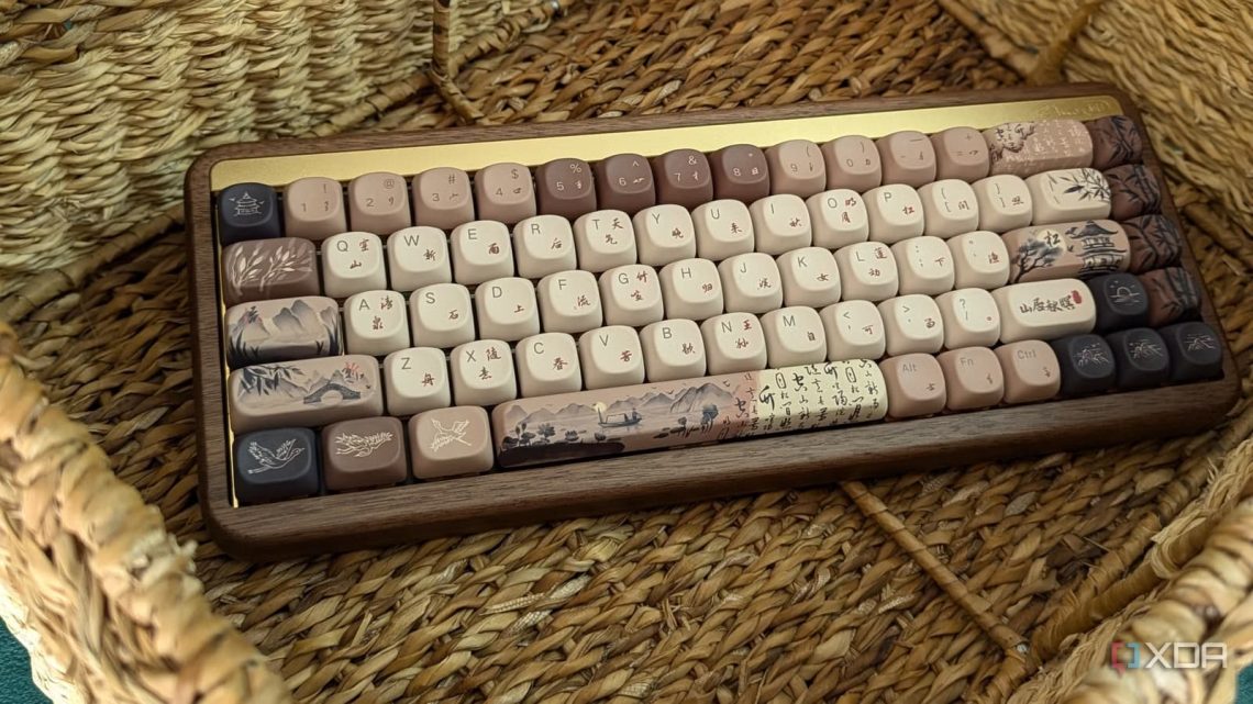 Mechanical Keyboard Buying Guide: Tips For 2025